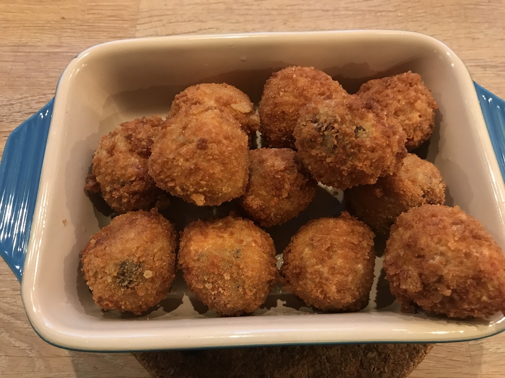 Kroketter med skinke og svampe – Hakkesnitte